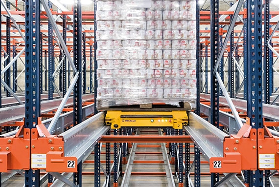 Pallet Shuttle (carro shuttle) - Mecalux.com.br